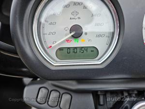 Black Harley-Davidson Road Glide 2022 in Tallinn, with an engine capacity of 1.75 L and mileage of 10 thousand km for 17999 €, photo 8 on AUTOMOTO.COM.LV