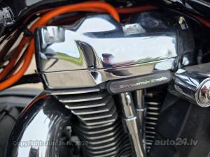 Black Harley-Davidson Road Glide 2022 in Tallinn, with an engine capacity of 1.75 L and mileage of 10 thousand km for 17999 €, photo 9 on AUTOMOTO.COM.LV