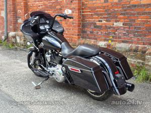 Melns Harley-Davidson Road Glide 2022 Pērnava, ar dzinēja tilpumu 1.75 L un nobraukumu 11 tūkst. km par 17000 €, foto 7 vietnē AUTOMOTO.COM.LV