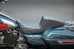 Черный Харли-Девидсон Road Glide 2023 в Каунас, объемом двигателя 1.87 л и пробегом 7 тыс. км за 18990 €, фото 3 на AUTOMOTO.COM.LV