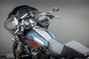 Черный Харли-Девидсон Road Glide 2023 в Каунас, объемом двигателя 1.87 л и пробегом 7 тыс. км за 18990 €, фото 12 на AUTOMOTO.COM.LV