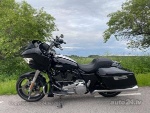 Черный Харли-Девидсон Road Glide 2024 в Таллин, объемом двигателя 1.92 л и пробегом 6 тыс. км за 27990 €, фото 4 на AUTOMOTO.COM.LV