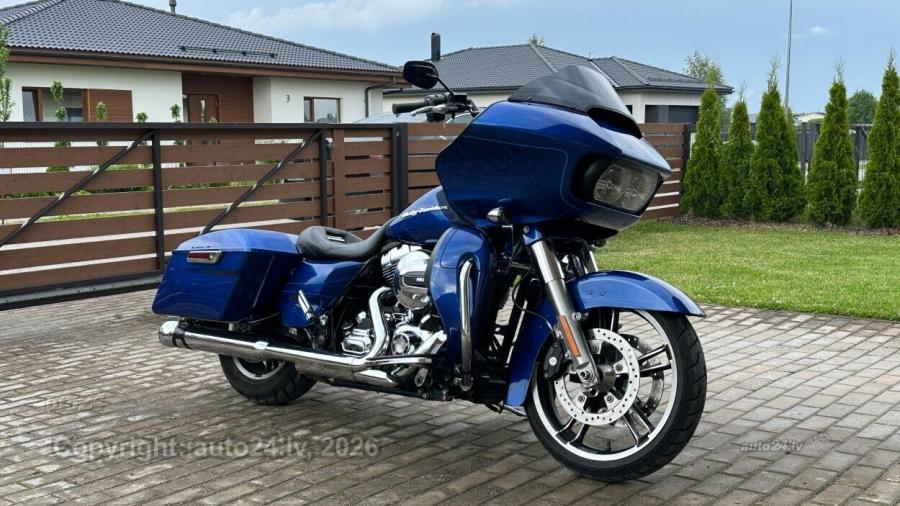 Zils Harley-Davidson Road Glide 2015 Tartu, ar dzinēja tilpumu 1.69 L un nobraukumu 24 tūkst. km par 14800 €, foto 7 vietnē AUTOMOTO.COM.LV