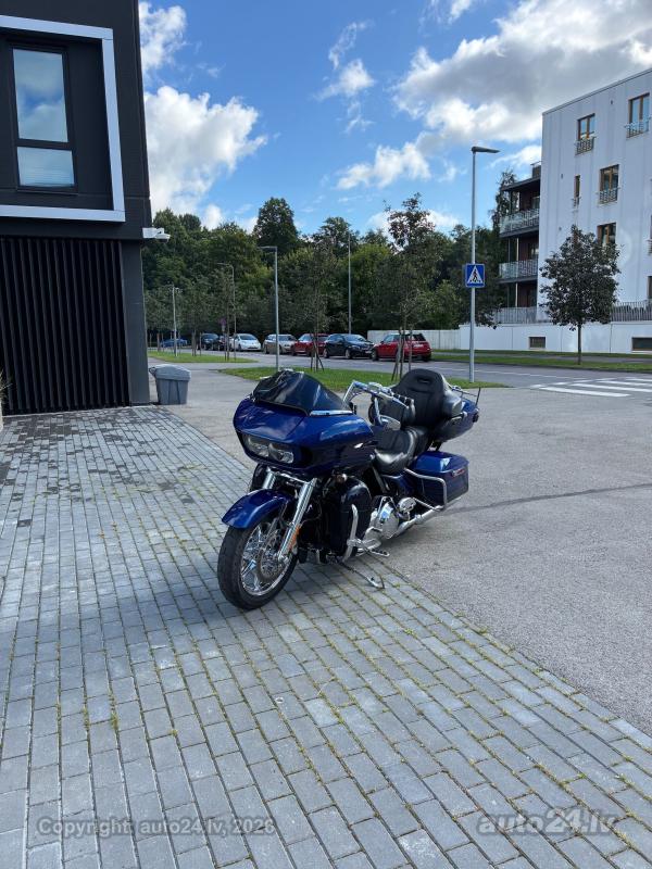 Синий Харли-Девидсон Road Glide 2015 в Таллин, объемом двигателя 1.80 л и пробегом 39 тыс. км за 17200 €, фото 2 на AUTOMOTO.COM.LV