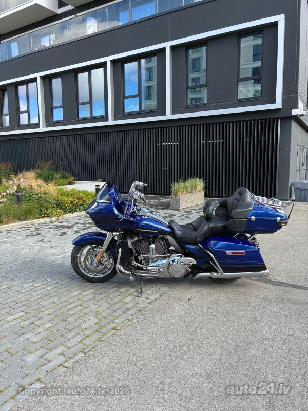 Синий Харли-Девидсон Road Glide 2015 в Таллин, объемом двигателя 1.80 л и пробегом 39 тыс. км за 17200 €, фото 5 на AUTOMOTO.COM.LV