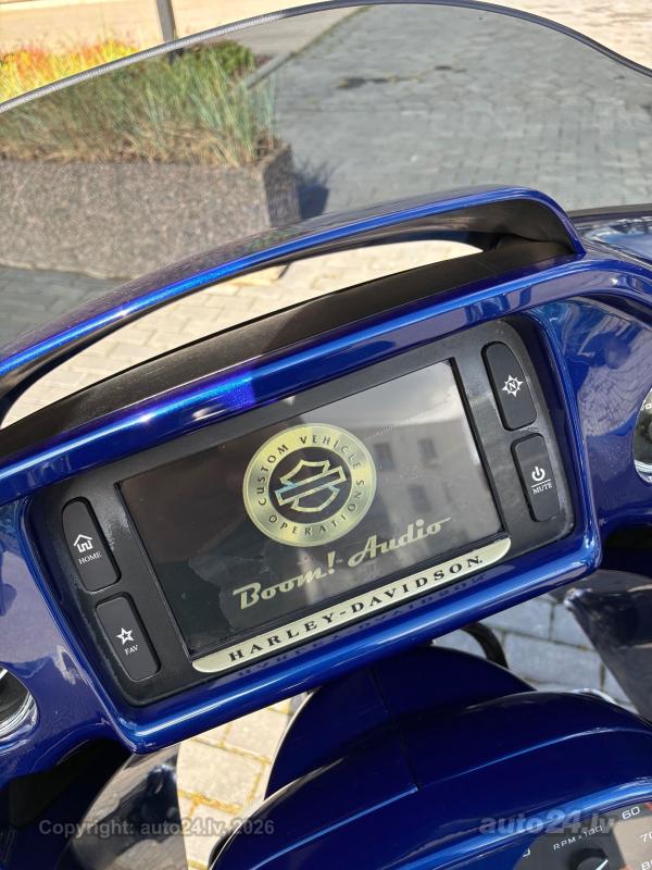 Синий Харли-Девидсон Road Glide 2015 в Таллин, объемом двигателя 1.80 л и пробегом 39 тыс. км за 17200 €, фото 9 на AUTOMOTO.COM.LV