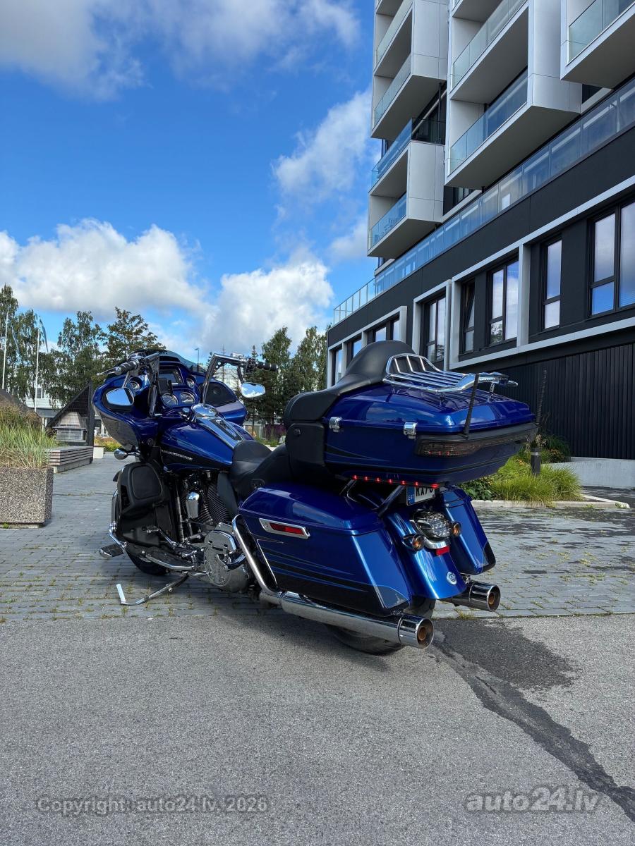 Синий Харли-Девидсон Road Glide 2015 в Таллин, объемом двигателя 1.80 л и пробегом 39 тыс. км за 17200 €, фото 13 на AUTOMOTO.COM.LV
