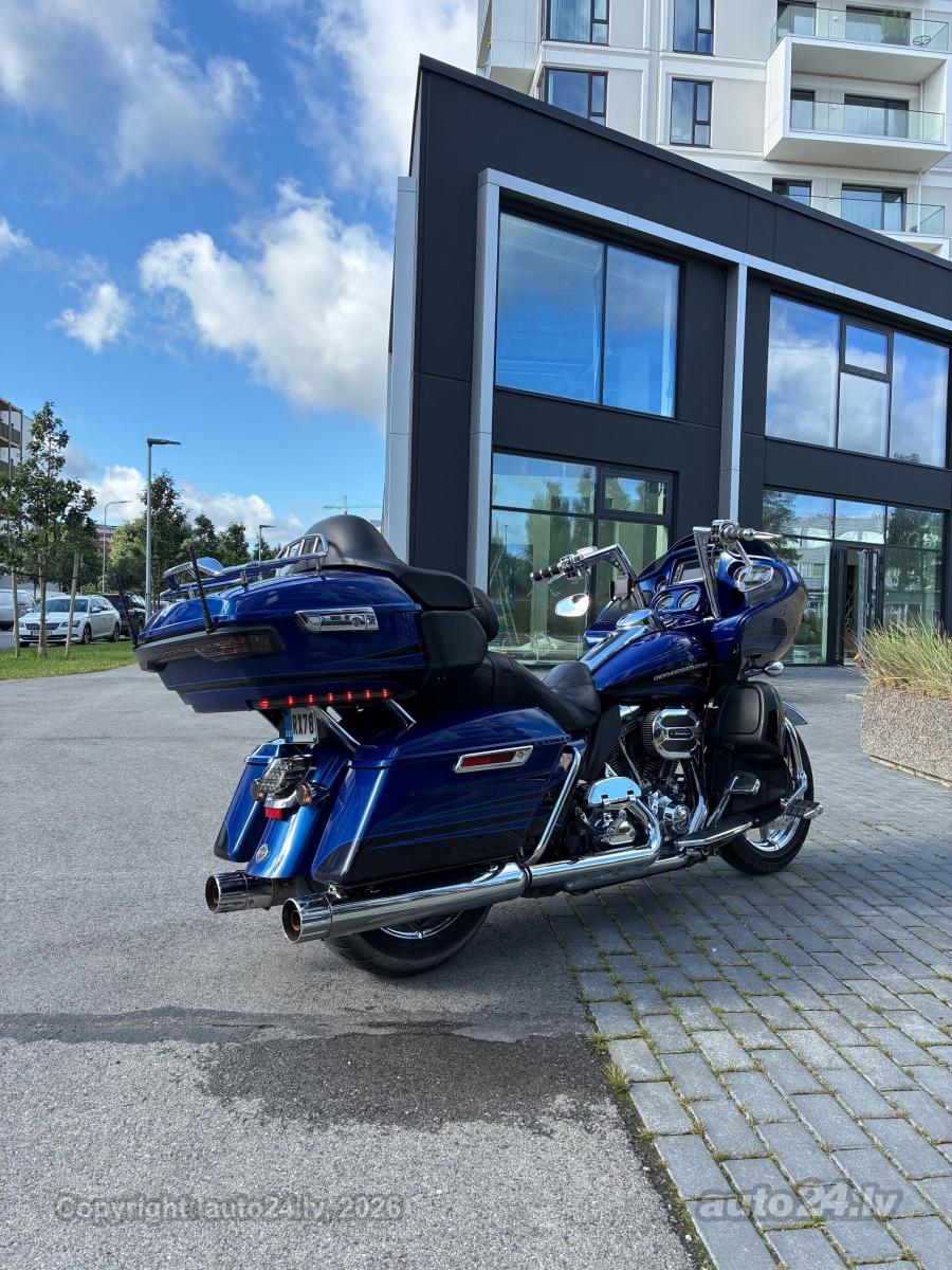 Синий Харли-Девидсон Road Glide 2015 в Таллин, объемом двигателя 1.80 л и пробегом 39 тыс. км за 17200 €, фото 14 на AUTOMOTO.COM.LV