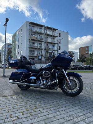 Синий Харли-Девидсон Road Glide 2015 в Таллин, объемом двигателя 1.80 л и пробегом 39 тыс. км за 17200 €, фото 15 на AUTOMOTO.COM.LV