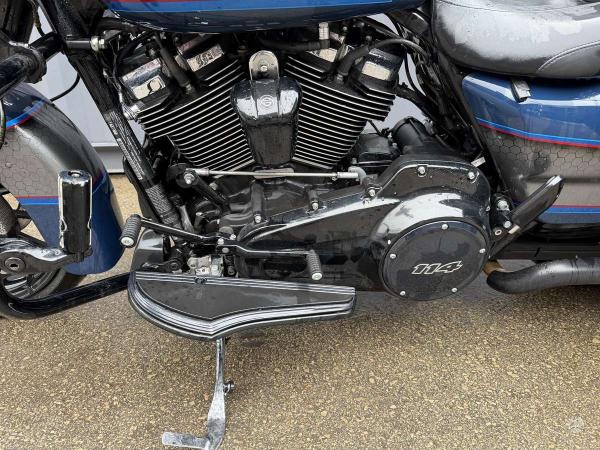 Blue Harley-Davidson Road Glide 2019 in Kaunas, with an engine capacity of 1.87 L and mileage of 3 thousand km for 7622 €, photo 9 on AUTOMOTO.COM.LV