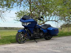 Синий Харли-Девидсон Road Glide 2024 в Тарту, объемом двигателя 1.92 л и пробегом 6 тыс. км за 28800 €, фото 5 на AUTOMOTO.COM.LV