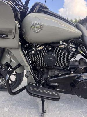 Коричневый Харли-Девидсон Road Glide 2020 в Шяуляй, объемом двигателя 1.87 л и пробегом 21 тыс. км за 15800 €, фото 6 на AUTOMOTO.COM.LV