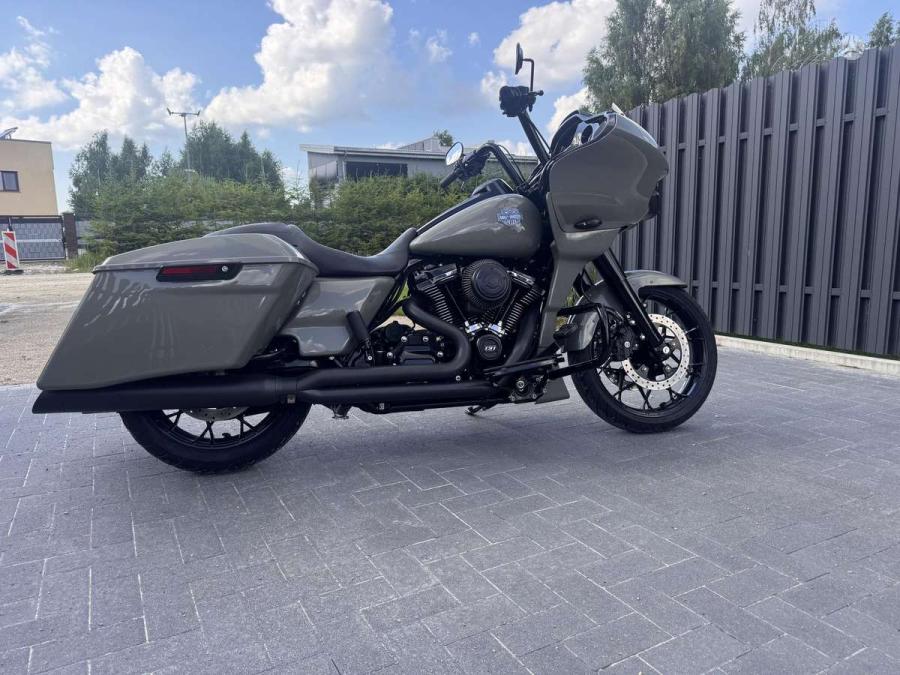 Коричневый Харли-Девидсон Road Glide 2020 в Шяуляй, объемом двигателя 1.87 л и пробегом 21 тыс. км за 15800 €, фото 8 на AUTOMOTO.COM.LV