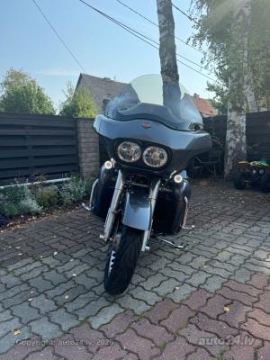 Grey Harley-Davidson Road Glide 2011 in Tallinn, with an engine capacity of 1.69 L and mileage of 39 thousand km for 13500 €, photo 3 on AUTOMOTO.COM.LV