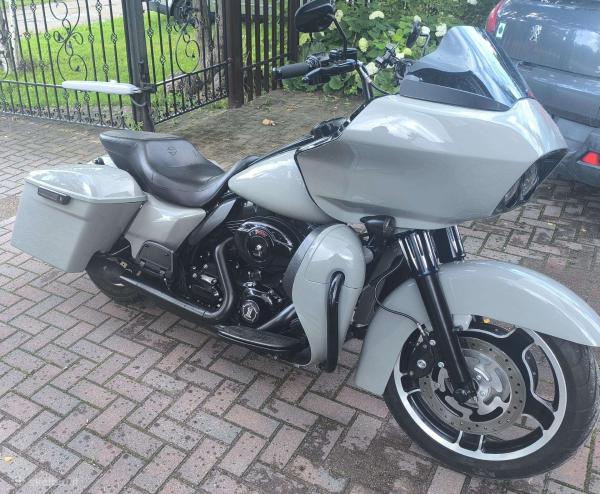 Grey Harley-Davidson Road Glide 2012 in Mazeikiai, with an engine capacity of 1.60 L and mileage of 75 thousand km for 7999 €, photo 8 on AUTOMOTO.COM.LV