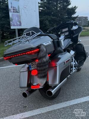 Pelēks Harley-Davidson Road Glide 2016 Marijampole, ar dzinēja tilpumu 1.70 L un nobraukumu 69 tūkst. km par 14200 €, foto 7 vietnē AUTOMOTO.COM.LV