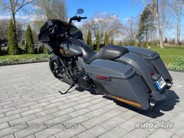 Серый Харли-Девидсон Road Glide 2022 в Тарту, объемом двигателя 1.87 л и пробегом 10 тыс. км за 22990 €, фото 9 на AUTOMOTO.COM.LV