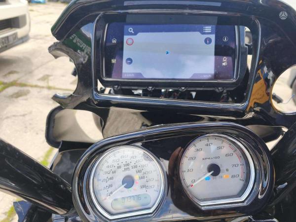 Grey Harley-Davidson Road Glide 2024 in Kaunas, with an engine capacity of 1.75 L and mileage of 14 thousand km for 12000 €, photo 9 on AUTOMOTO.COM.LV