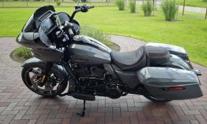Серый Харли-Девидсон Road Glide 2024 в Шяуляй, объемом двигателя 1.92 л и пробегом 8 тыс. км за 24800 €, фото 16 на AUTOMOTO.COM.LV