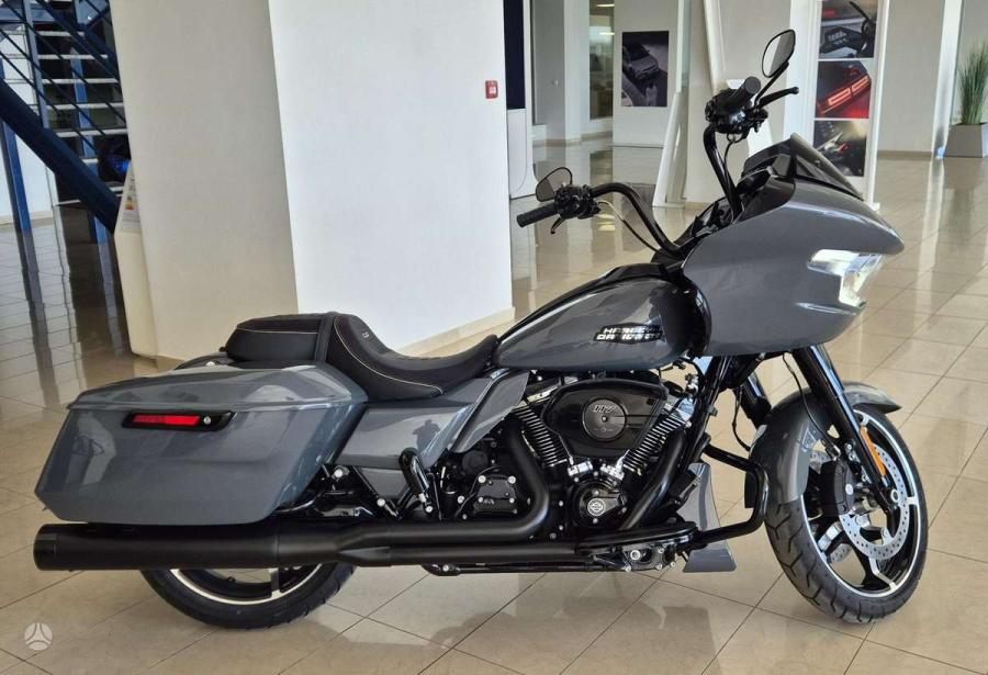 Серый Харли-Девидсон Road Glide 2024 в Шяуляй, объемом двигателя 1.92 л и пробегом 8 тыс. км за 24400 €, фото 3 на AUTOMOTO.COM.LV