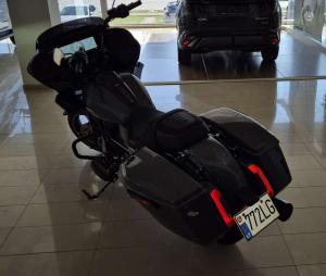 Серый Харли-Девидсон Road Glide 2024 в Шяуляй, объемом двигателя 1.92 л и пробегом 8 тыс. км за 24400 €, фото 5 на AUTOMOTO.COM.LV