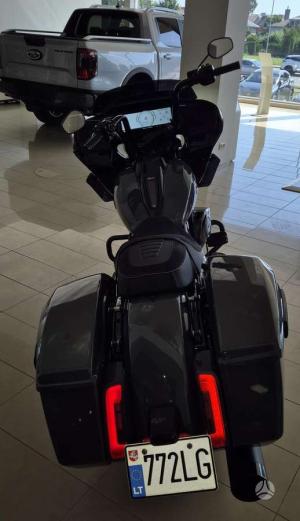 Серый Харли-Девидсон Road Glide 2024 в Шяуляй, объемом двигателя 1.92 л и пробегом 8 тыс. км за 24400 €, фото 6 на AUTOMOTO.COM.LV