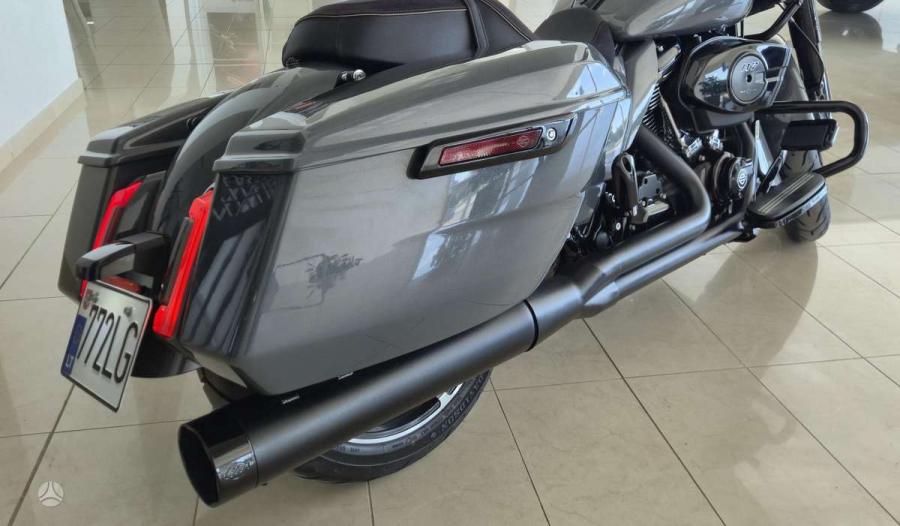 Серый Харли-Девидсон Road Glide 2024 в Шяуляй, объемом двигателя 1.92 л и пробегом 8 тыс. км за 24400 €, фото 13 на AUTOMOTO.COM.LV