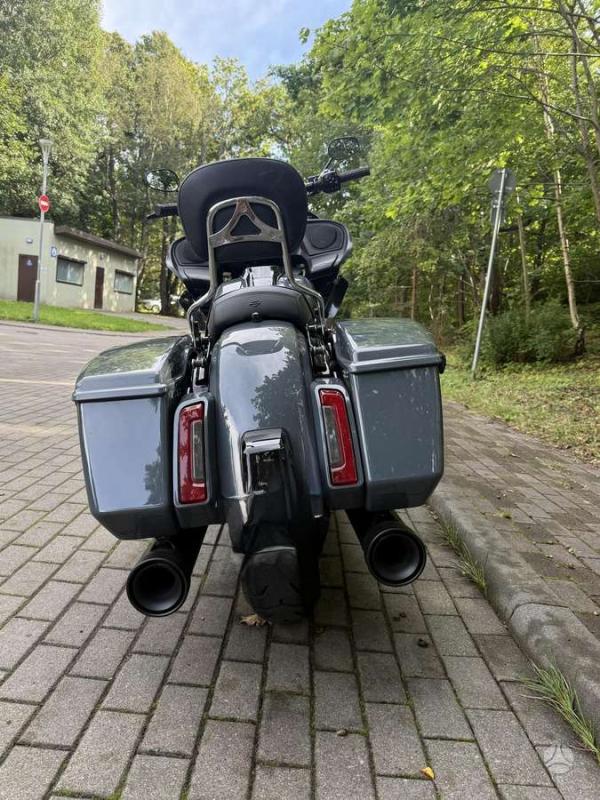 Харли-Девидсон Road Glide 2024 в Клайпеда на AUTOMOTO.COM.LV Серый Харли-Девидсон Road Glide 2024 в Клайпеда, объемом двигателя 0.00 л и пробегом 14 тыс. км за 23300 €, фото 9 на AUTOMOTO.COM.LV