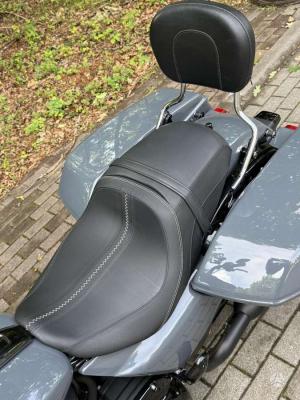 Pelēks Harley-Davidson Road Glide 2024 Klaipėda, ar dzinēja tilpumu 0.00 L un nobraukumu 14 tūkst. km par 23300 €, foto 19 vietnē AUTOMOTO.COM.LV