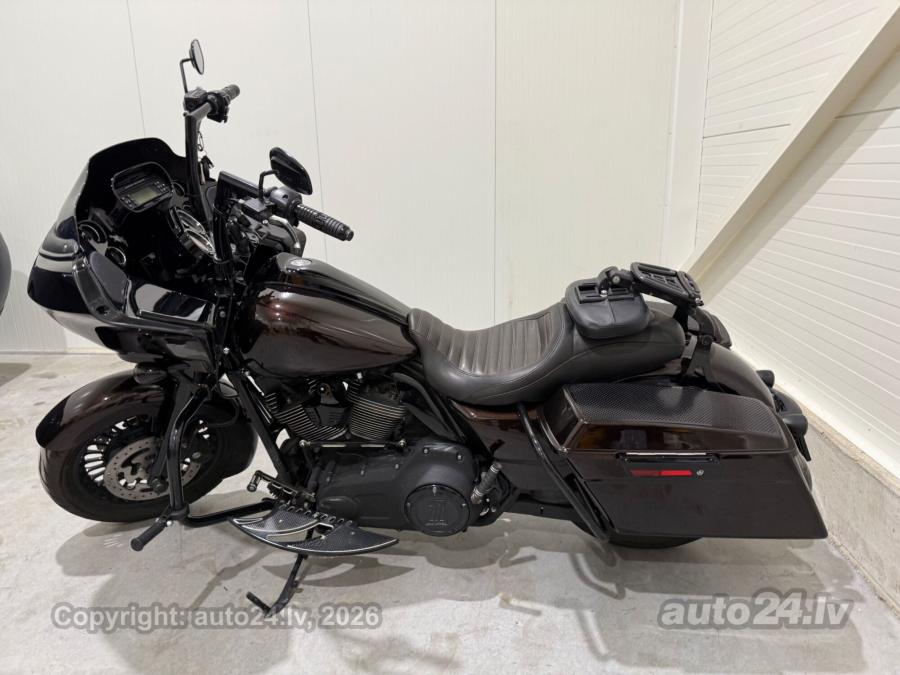 Harley-Davidson Road Glide 2012 in Tartu, with an engine capacity of 1.69 L and mileage of 70 thousand km for 11000 €, photo 7 on AUTOMOTO.COM.LV