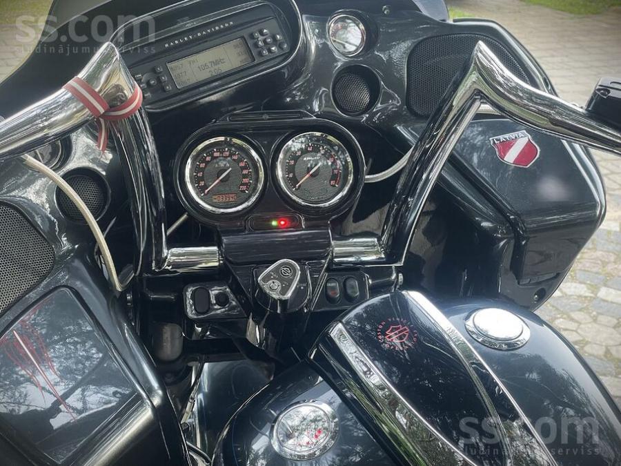 Harley-Davidson Road Glide 2013 Rīga, ar dzinēja tilpumu 1.80 L un nobraukumu 0 tūkst. km par 14900 €, foto 4 vietnē AUTOMOTO.COM.LV