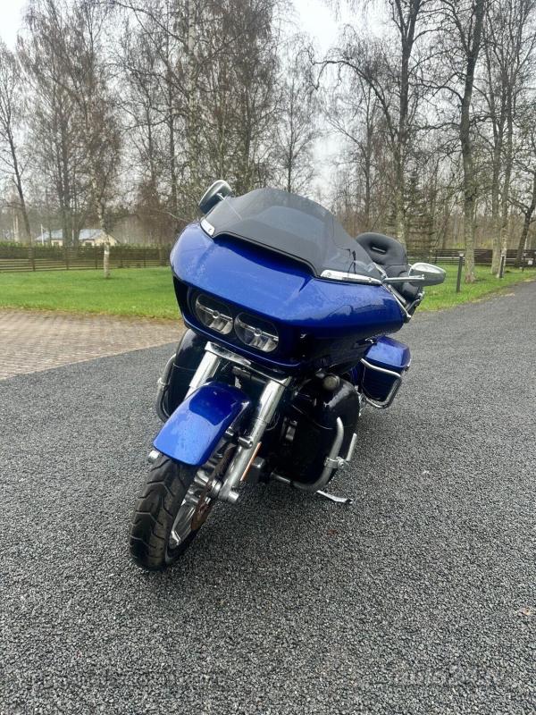 Harley-Davidson Road Glide 2015 in Tallinn, with an engine capacity of 1.80 L and mileage of 23 thousand km for 8500 €, photo 6 on AUTOMOTO.COM.LV