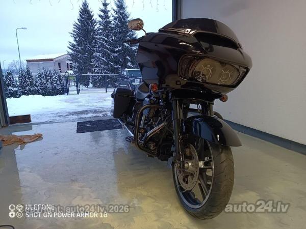 Harley-Davidson Road Glide 2015 in Tartu, with an engine capacity of 0.00 L and mileage of 0 thousand km for 12500 €, photo 5 on AUTOMOTO.COM.LV