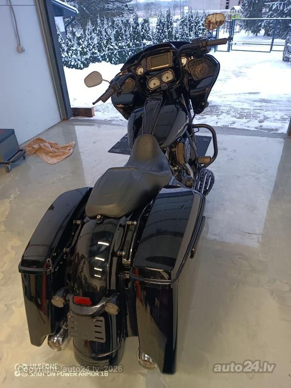 Harley-Davidson Road Glide 2015 in Tartu, with an engine capacity of 0.00 L and mileage of 0 thousand km for 12500 €, photo 6 on AUTOMOTO.COM.LV