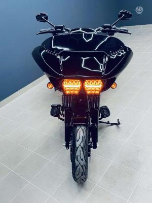 Harley-Davidson Road Glide 2015 in Siauliai, with an engine capacity of 1.70 L and mileage of 25 thousand km for 16500 €, photo 3 on AUTOMOTO.COM.LV
