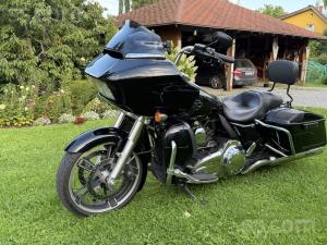 Harley-Davidson Road Glide 2015 in Valmiera, with an engine capacity of 1.69 L and mileage of 0 thousand km for 13900 €, photo 7 on AUTOMOTO.COM.LV