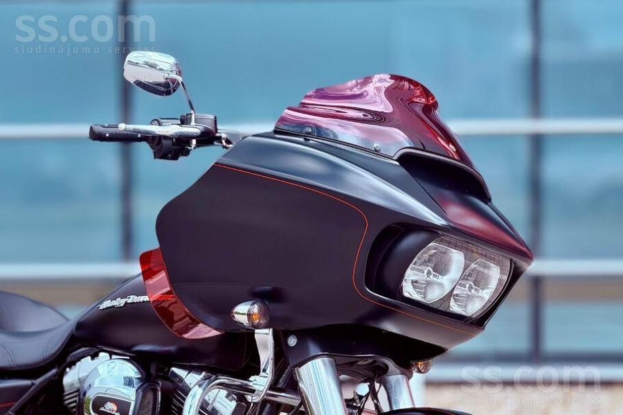 Harley-Davidson Road Glide 2015 Rīga, ar dzinēja tilpumu 1.69 L un nobraukumu 0 tūkst. km par 17900 €, foto 3 vietnē AUTOMOTO.COM.LV