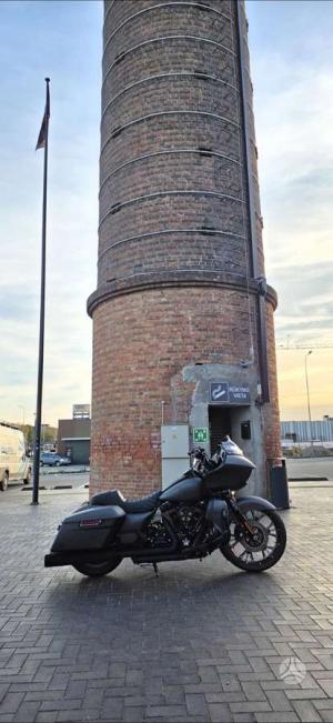 Harley-Davidson Road Glide 2015 in Klaipeda, with an engine capacity of 1.69 L and mileage of 51 thousand km for 15500 €, photo 11 on AUTOMOTO.COM.LV