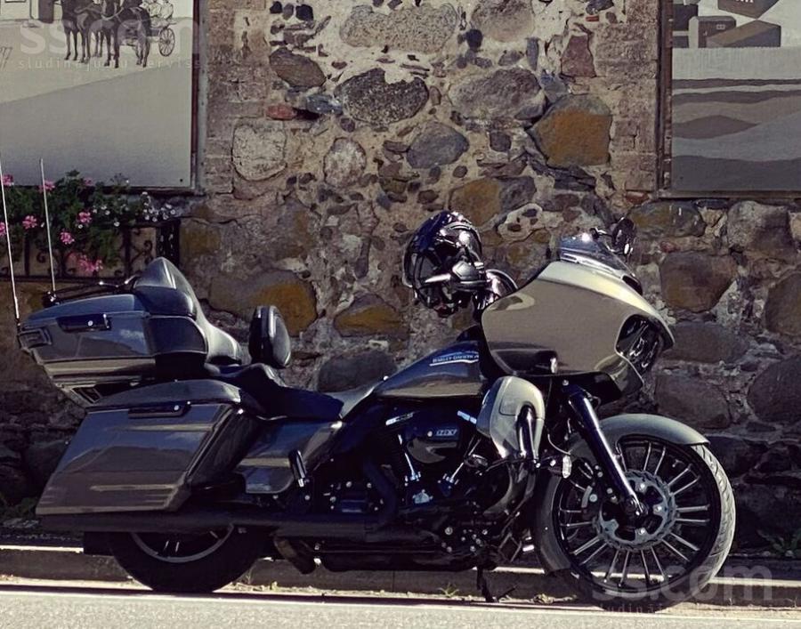 Харли-Девидсон Road Glide 2016 в Рига, объемом двигателя 1.69 л и пробегом 0 тыс. км за 14800 €, фото 1 на AUTOMOTO.COM.LV