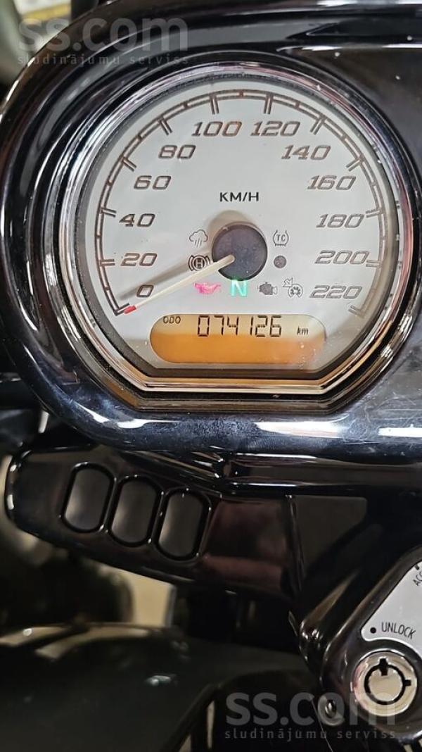 Харли-Девидсон Road Glide 2016 в Рига, объемом двигателя 1.69 л и пробегом 0 тыс. км за 14800 €, фото 2 на AUTOMOTO.COM.LV