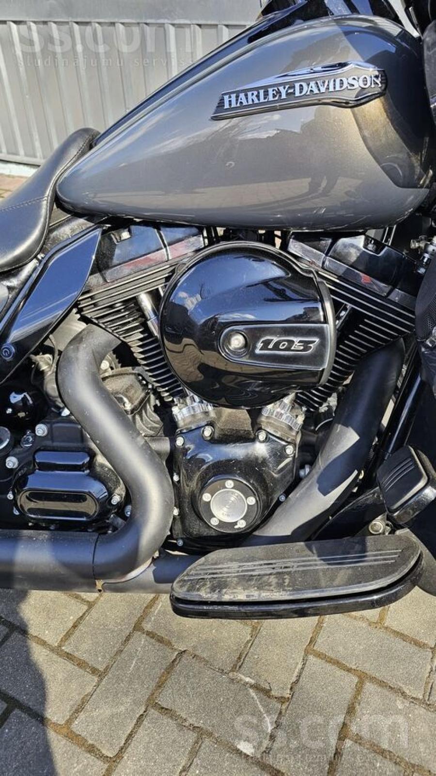 Харли-Девидсон Road Glide 2016 в Рига, объемом двигателя 1.69 л и пробегом 0 тыс. км за 14800 €, фото 9 на AUTOMOTO.COM.LV