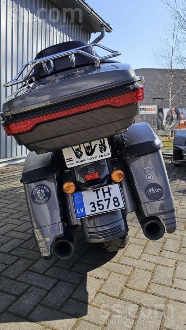 Харли-Девидсон Road Glide 2016 в Рига, объемом двигателя 1.69 л и пробегом 0 тыс. км за 14800 €, фото 10 на AUTOMOTO.COM.LV