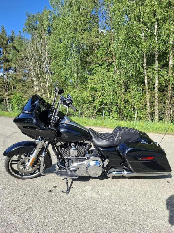 Harley-Davidson Road Glide 2016 Ukmergė, ar dzinēja tilpumu 1.75 L un nobraukumu 38 tūkst. km par 11200 €, foto 1 vietnē AUTOMOTO.COM.LV