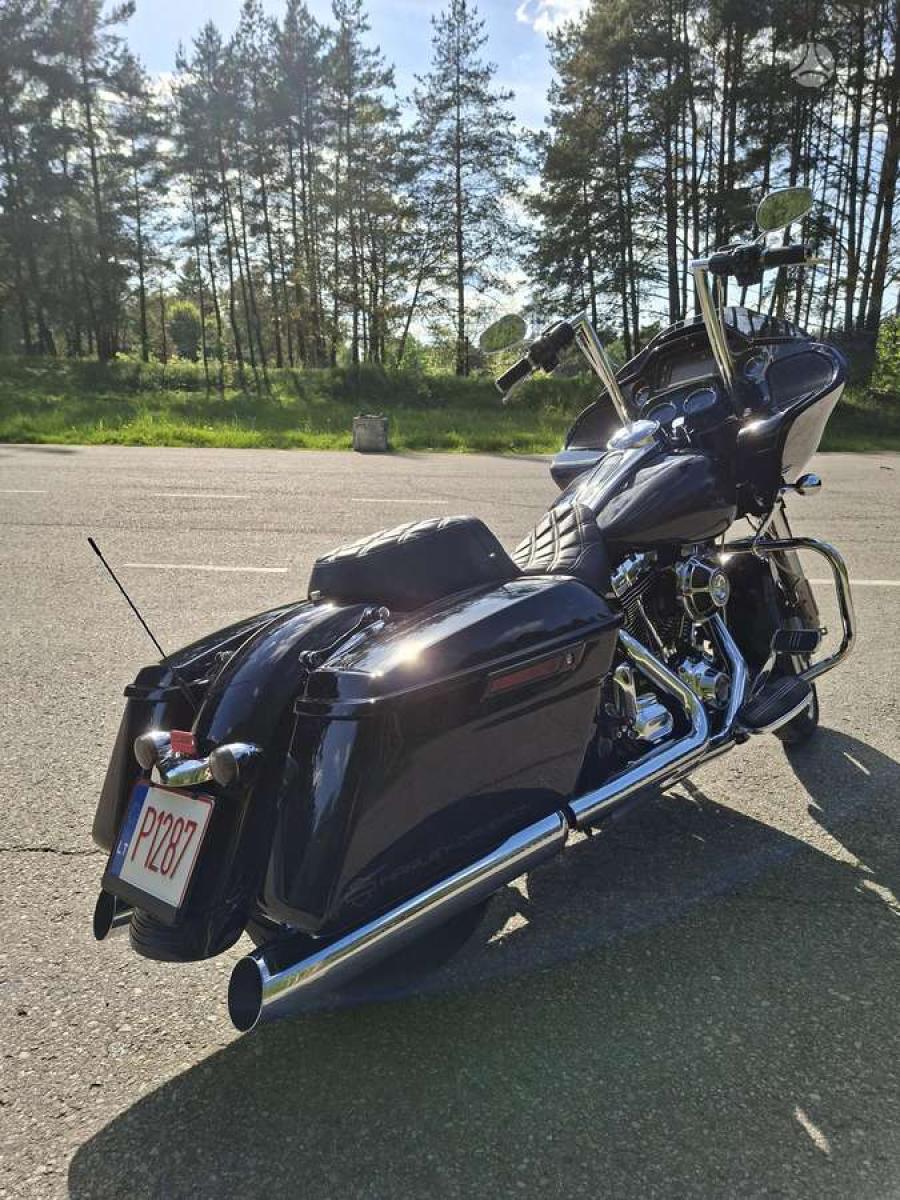 Харли-Девидсон Road Glide 2016 в Укмерге, объемом двигателя 1.75 л и пробегом 38 тыс. км за 11200 €, фото 11 на AUTOMOTO.COM.LV