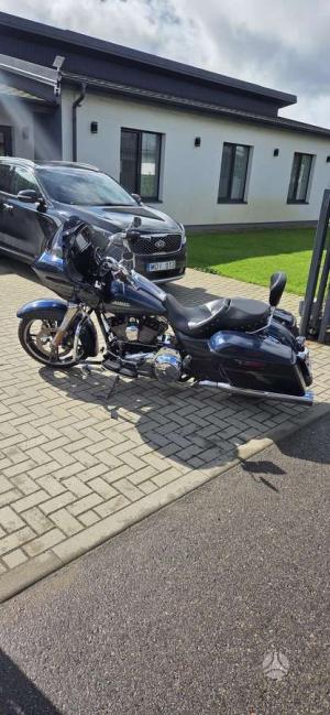 Harley-Davidson Road Glide 2016 Viļņa, ar dzinēja tilpumu 0.00 L un nobraukumu 27 tūkst. km par 13000 €, foto 9 vietnē AUTOMOTO.COM.LV