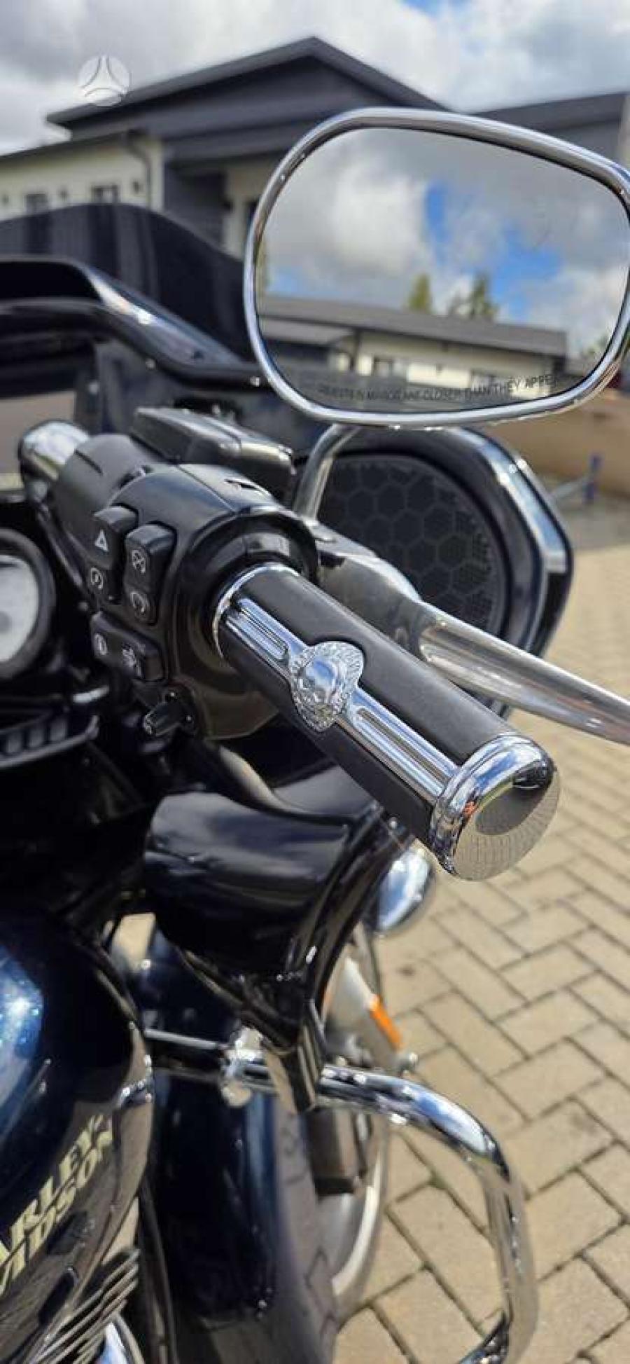 Harley-Davidson Road Glide 2016 Viļņa, ar dzinēja tilpumu 0.00 L un nobraukumu 27 tūkst. km par 13000 €, foto 12 vietnē AUTOMOTO.COM.LV