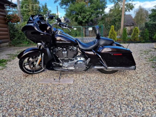 Harley-Davidson Road Glide 2017 in Riga, with an engine capacity of 1.75 L and mileage of 0 thousand km for 18900 €, photo 2 on AUTOMOTO.COM.LV