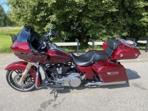 Harley-Davidson Road Glide 2017 in Liepaja, with an engine capacity of 1.75 L and mileage of 0 thousand km for 15800 €, photo 4 on AUTOMOTO.COM.LV