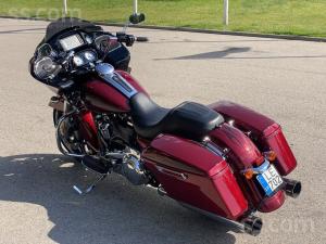 Harley-Davidson Road Glide 2017 in Liepaja, with an engine capacity of 1.75 L and mileage of 0 thousand km for 15800 €, photo 7 on AUTOMOTO.COM.LV