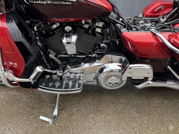 Harley-Davidson Road Glide 2018 in Kaunas, with an engine capacity of 1.75 L and mileage of 12 thousand km for 10600 €, photo 11 on AUTOMOTO.COM.LV